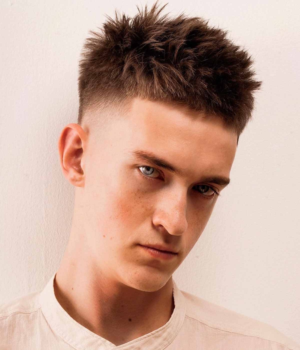 Tagli capelli Uomo 2024 di tendenza in 280 immagini